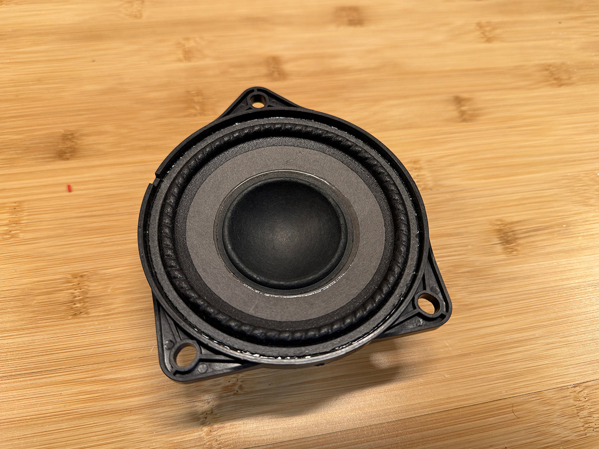 Comparing Porsche Base, BOSE, and Burmester speakers | Rennspec