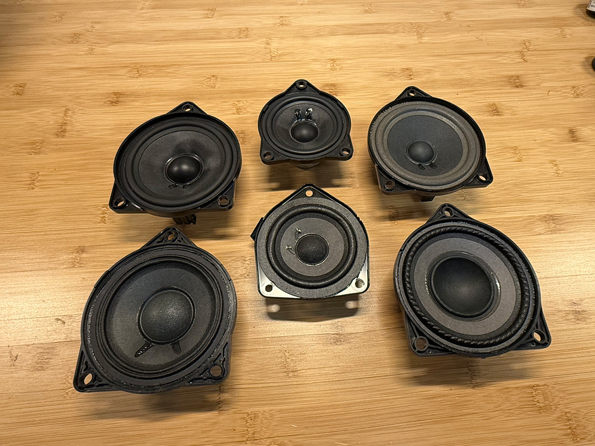 Comparing Porsche Base, BOSE, and Burmester speakers | Rennspec